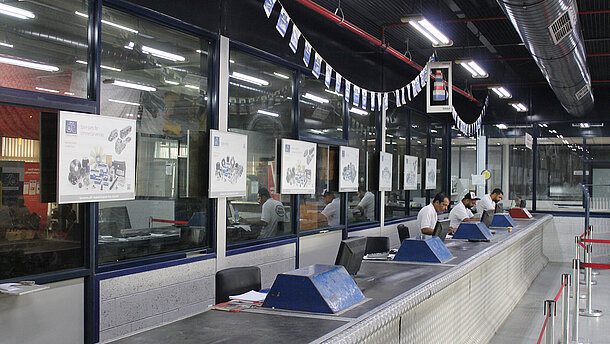 Al-Kadi Commerce & Industry